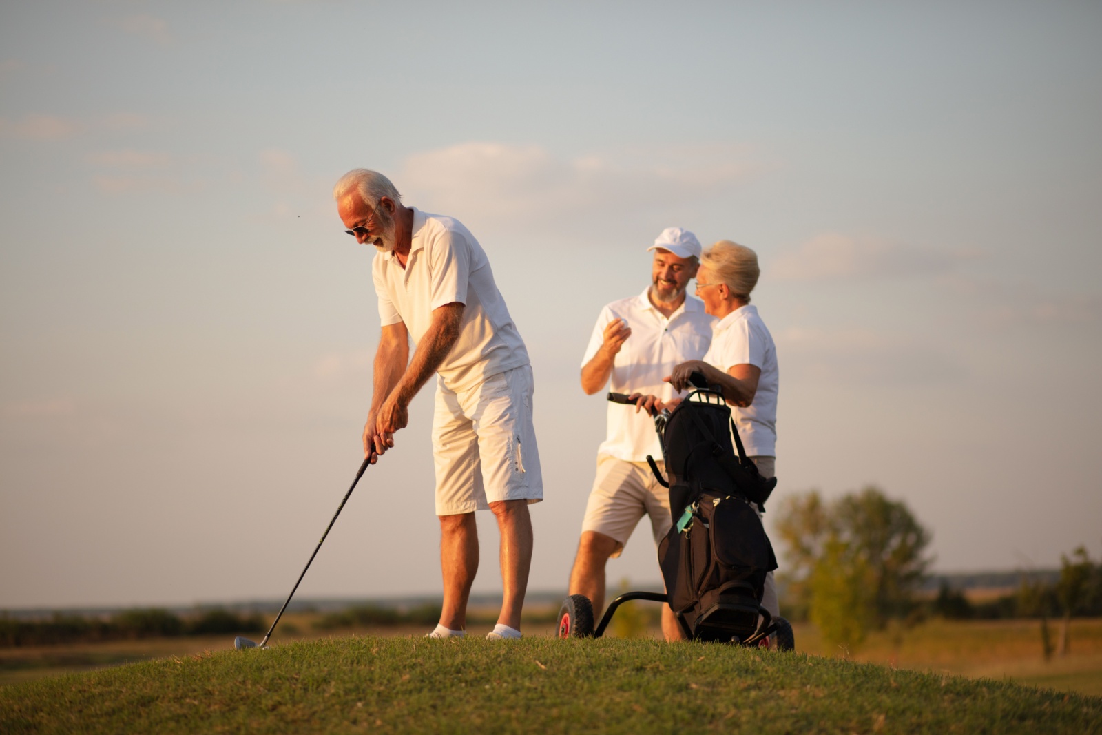 Stay Active & Sharp with Outdoor Activities | Particle