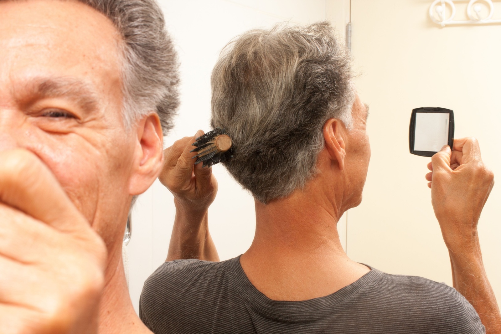 Be Confident with Simple Grooming Hacks For Men | Particle