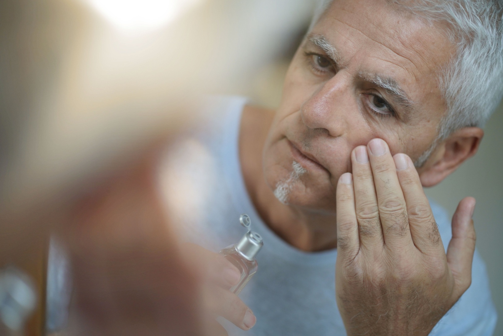 5 Best Winter Skincare Practices to Maintain Youthful Skin - Particle